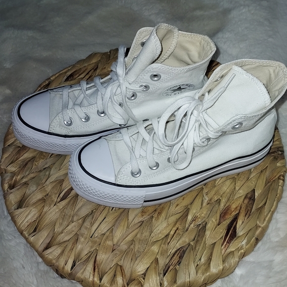 Converse | Shoes | Converse White Hightop Platform Sneakers Size 5 ...